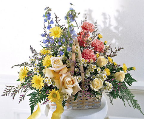 Loving Remembrance Basket - Sparks Florist® | Reno & Sparks Flower Delivery - Sparks Florist ...